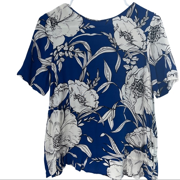 Zara | Tops | Zara Floral Royal Blue Top | Poshmark
